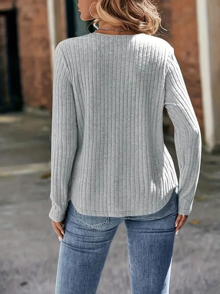 grey top – Megara Online